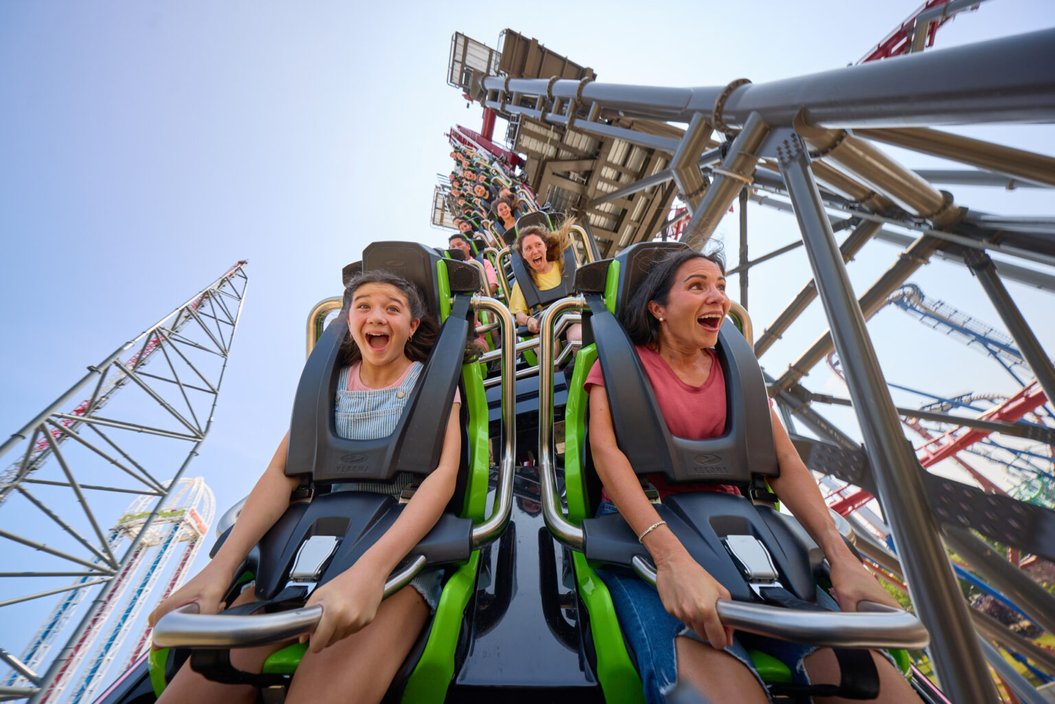 Six Flags : l’année des grandes manœuvres et des nouvelles sensations ...